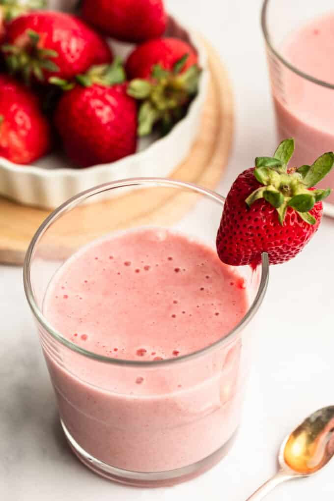 Easy Strawberry Banana Smoothie - The Whole Cook